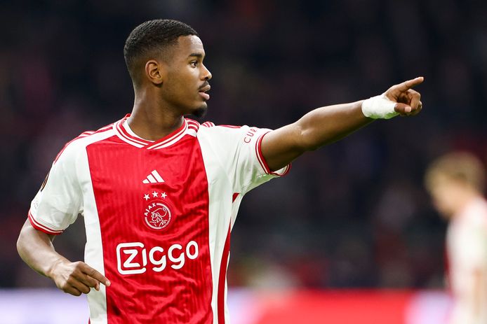 Jorrel Hato en Ajax op hoofdlijnen akkoord: 17-jarig toptalent gaat ...