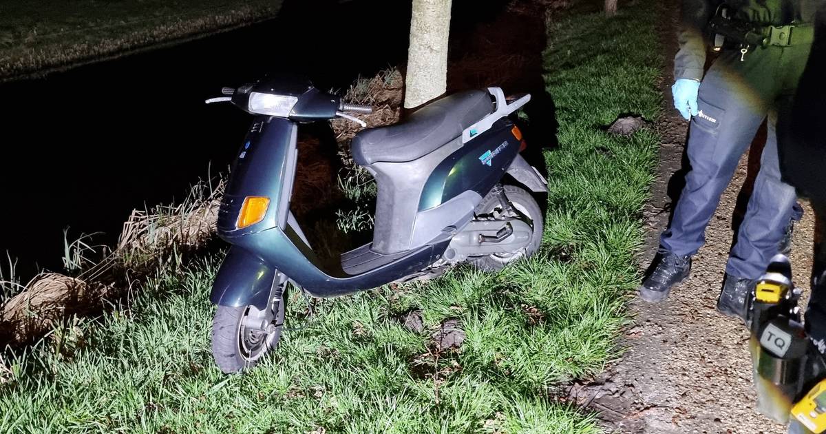 Politie zet achtervolging in op scooterrijder die stopteken negeert ...
