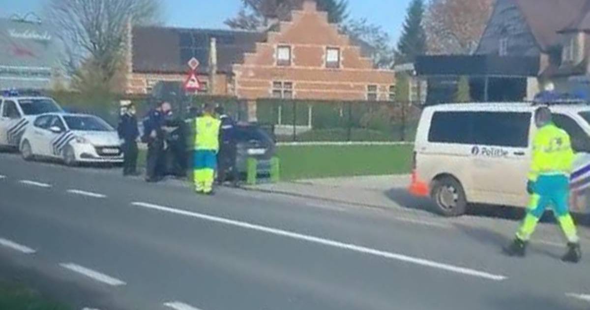 Verwarde en agressieve man overmeesterd door politie | Herzele | hln.be