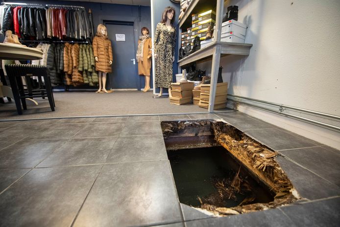 Hoogzwangere Maxime (22) zakt door winkelvloer en gaat kopje onder in ...