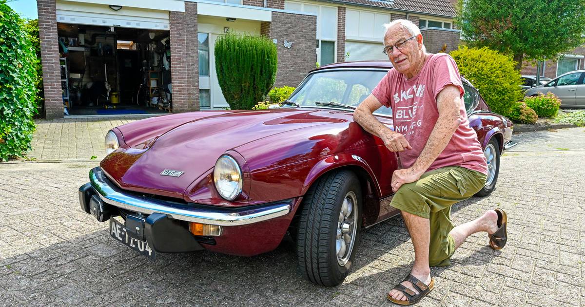 Een man en zijn oldtimer: ‘Ik zag de auto staan en was meteen verliefd ...