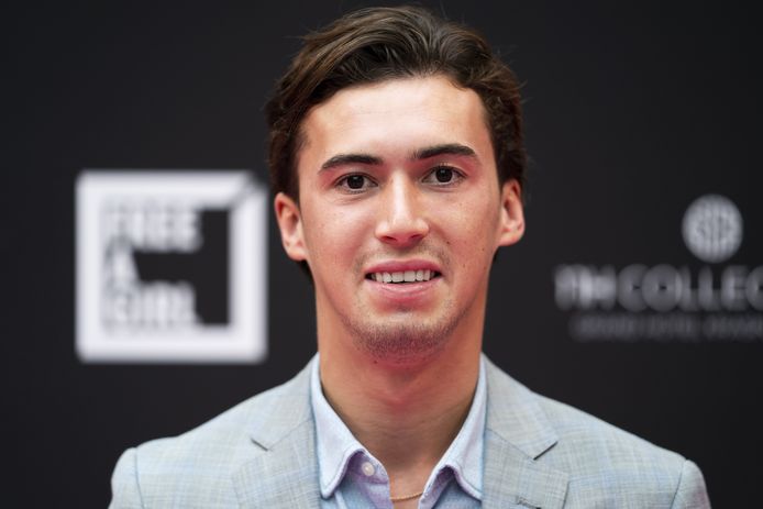 Nino Wilkes fysiek lastiggevallen op straat vanwege geaardheid | Show ...