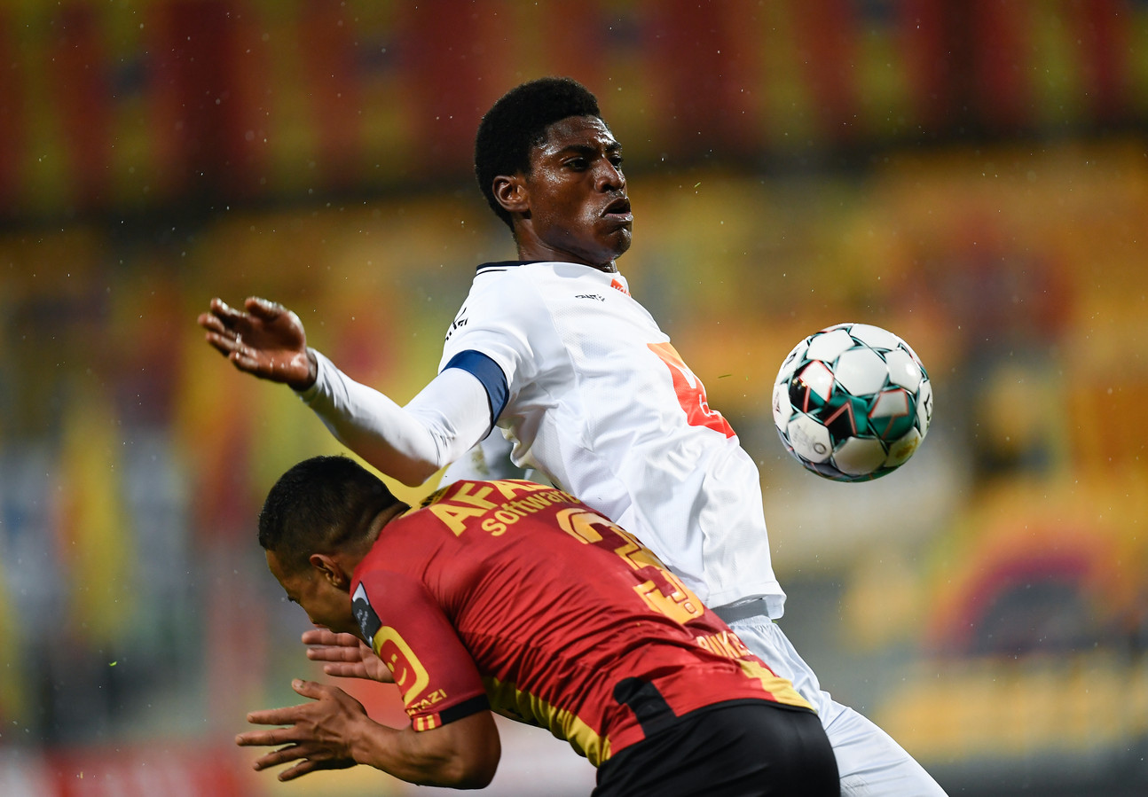 Heeft hij geen eten gekregen of wat?', ik zeg dat tegen iedereen ...