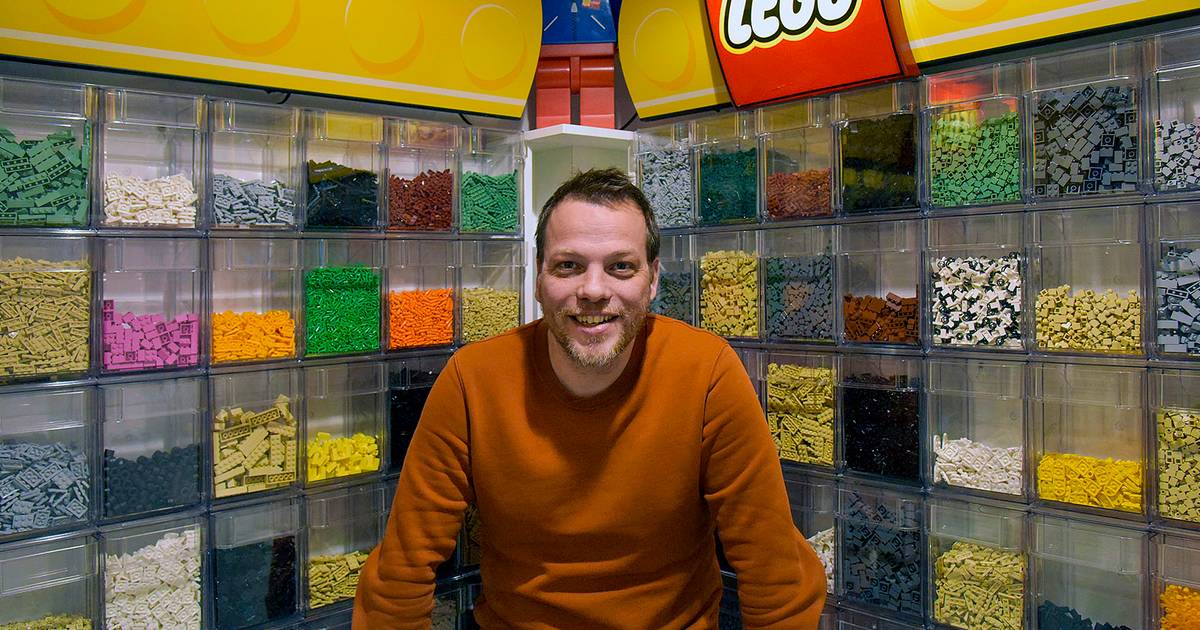 Jan maakt zijn jongensdroom waar met Legowinkel: ‘Lego is allang geen ...