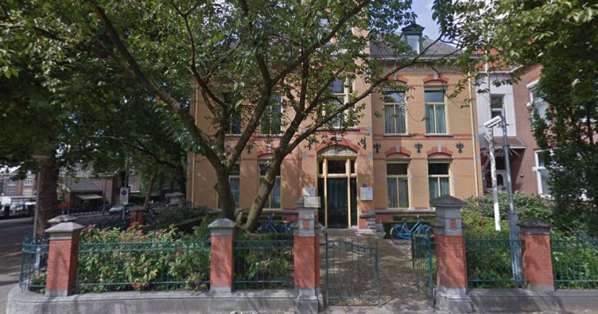 Romantisch etentje met zijn vrouw loopt uit op een doldwaze race ...