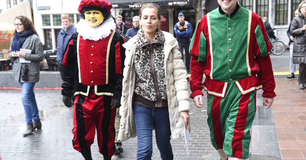 Gele Piet en blanke Piet botsen op Voorpost | Antwerpen | hln.be