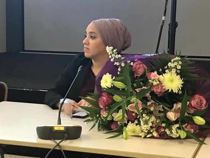 Saliha Raiss a prêté serment comme échevine à Molenbeek | Belgique ...