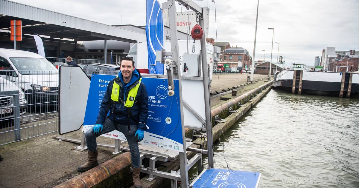 ‘River Skimmer’ zuigt afval uit Oostkaaidok op: “500 liter water per ...