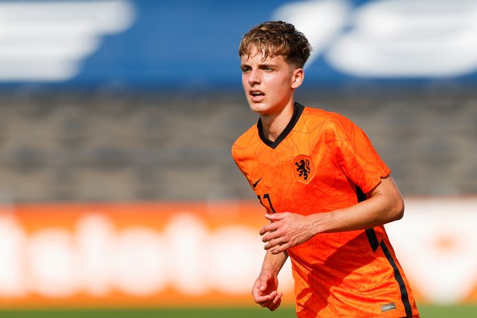 Vitesse legt talent Gyan de Regt langer vast | Vitesse | gelderlander.nl