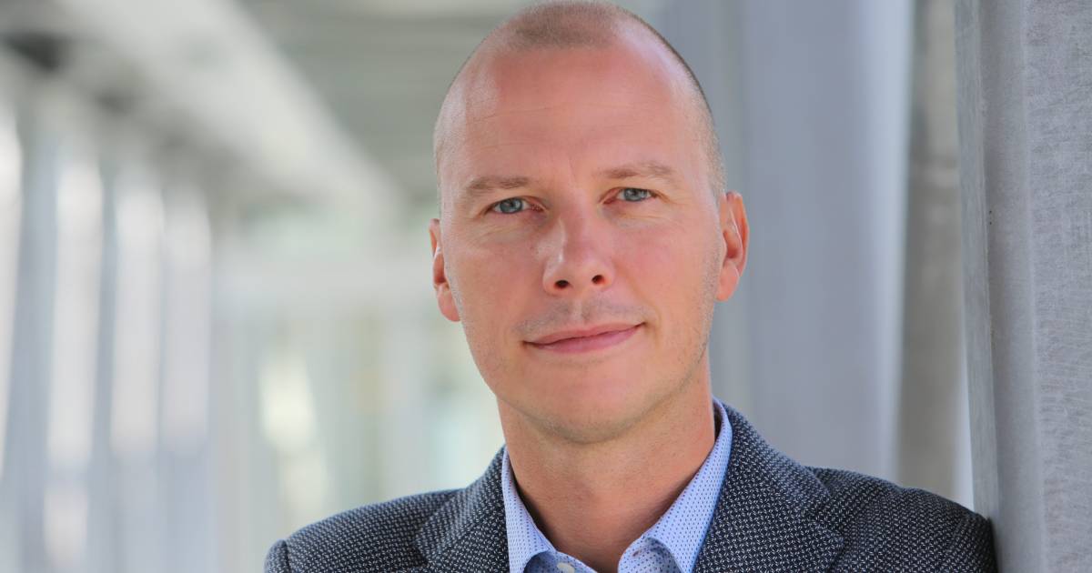 Ongeziene machtsstrijd aan VRT-top: nummer twee Peter Claes op non ...