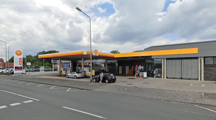Gewapende overval op tankstation in Gronau: daders vluchten richting ...