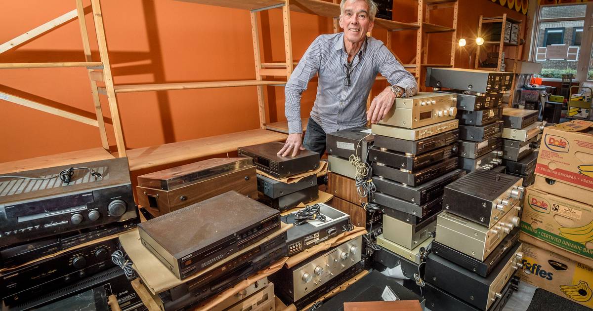 Bob verkoopt vintage audio-apparatuur: ‘Je hebt deze oude meuk nodig om naar muziek te luisteren ...