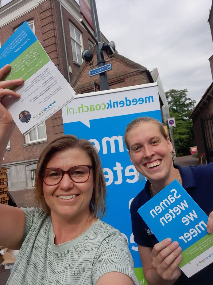 Meedenkcoaches Etten-Leur op de weekmarkt | Etten-Leur | bndestem.nl