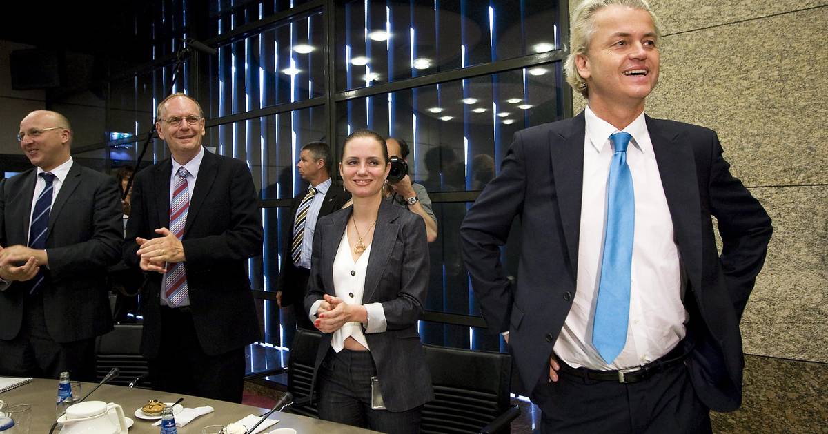 Rechts kabinet voorlopig uit zicht in Nederland | Buitenland | hln.be