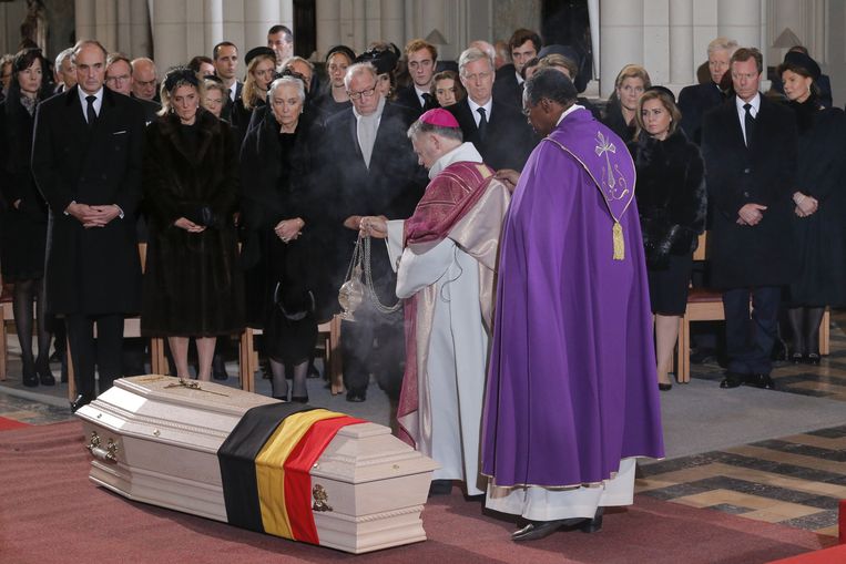 Fabiola bijgezet in koninklijke crypte Laken | De Morgen