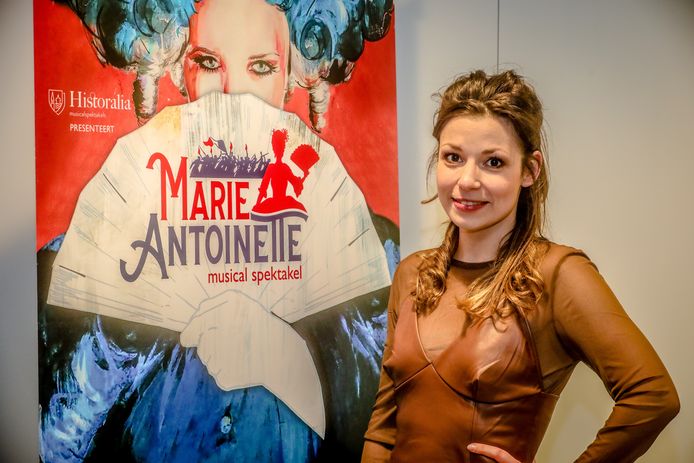 Musicalspektakel ‘Marie-Antoinette’, op en rond slotgracht van Wijnendale, doet kasteelheer al ...