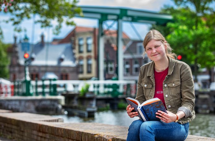 Ilse heeft cum laude haar vwo-diploma gehaald met dank aan Anton Pieck en het sprookje van Vrouw ...
