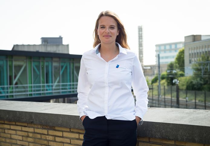 Netwerkingenieur Tamara (25) bouwt mee aan de toekomst van Brussel ...