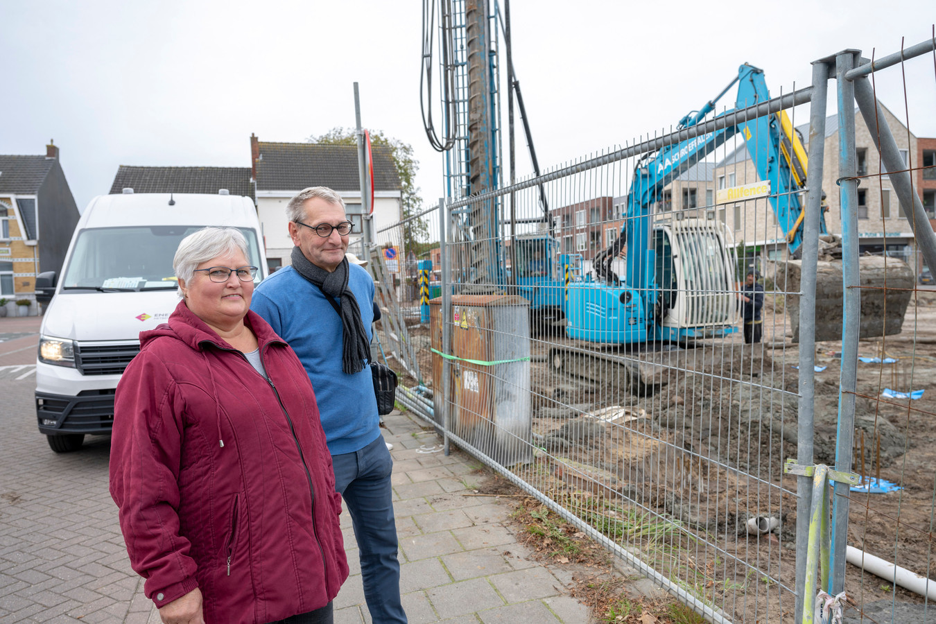 Eindelijk eerste paal appartementen Nieuwe Hoorn in Putte: ‘Kerstboom van 2024 kan er staan ...