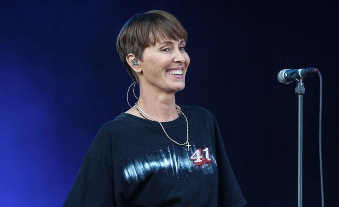 Na jaren van bedrog is Anouk weer gelukkig getrouwd: “Maar zo nu en dan ...