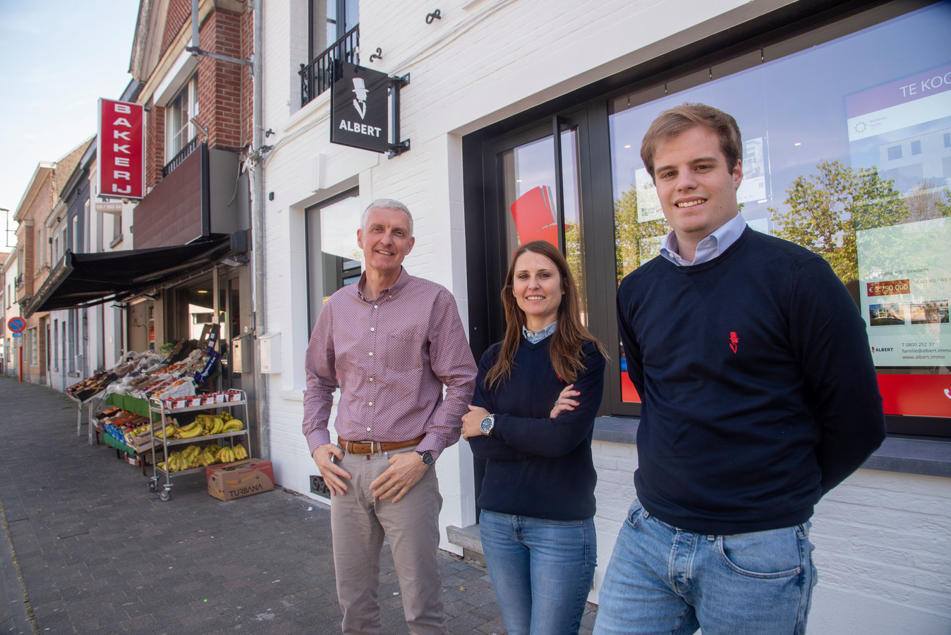 Kleinzoon van Albert opent in Wetteren zijn 15de vastgoedkantoor | Foto ...