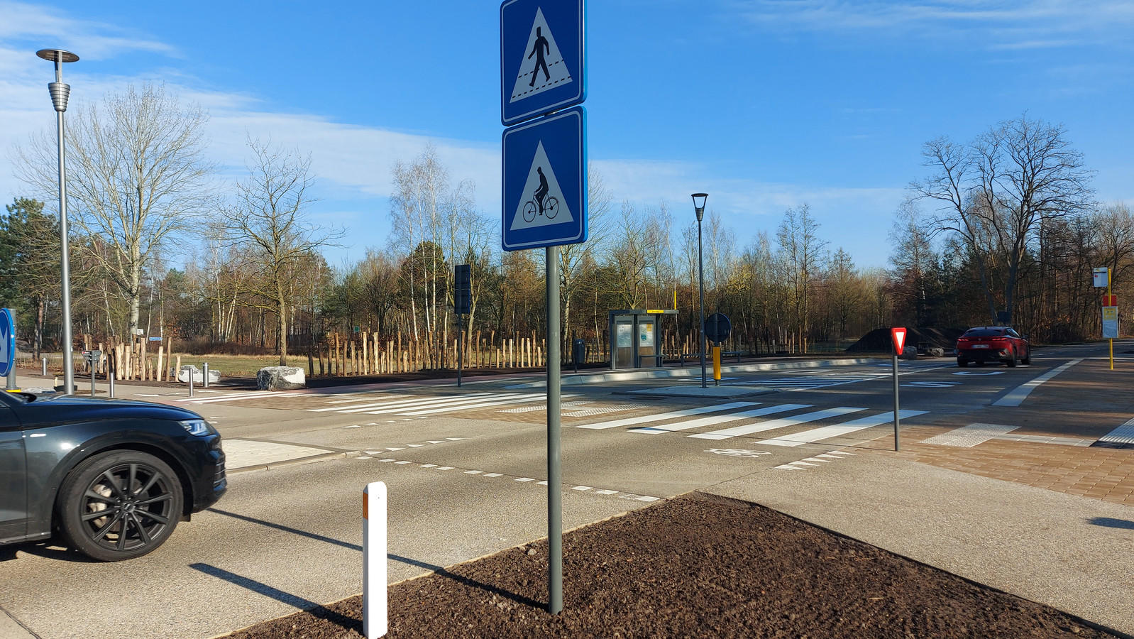 Zilvermeer neemt afscheid van iconische boog aan ingang: “Van staal ...