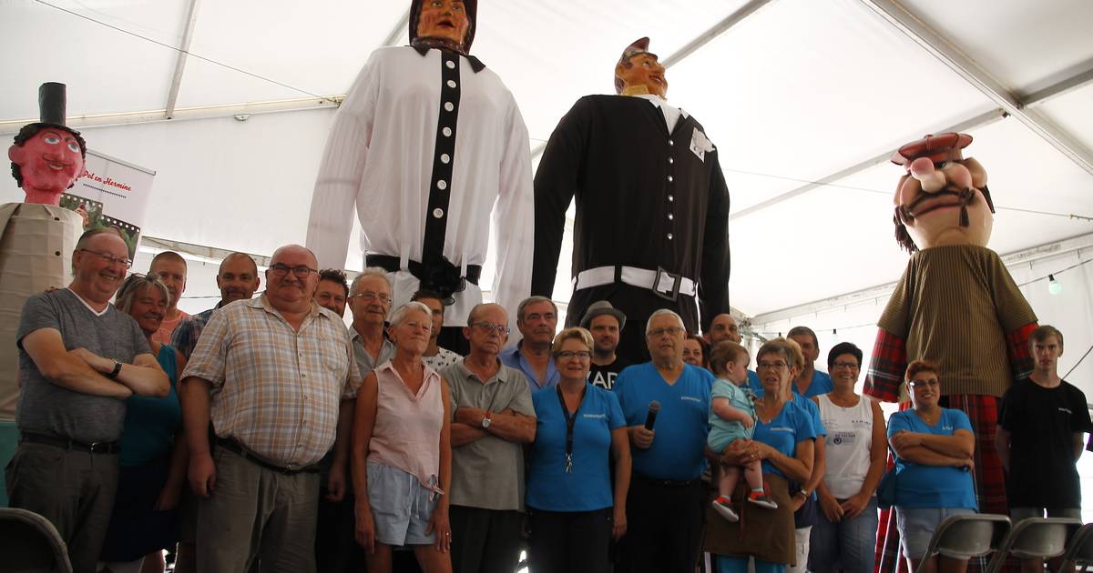 Reuzen Pol en Hermine in de bloemen voor 90ste verjaardag | Dendermonde ...