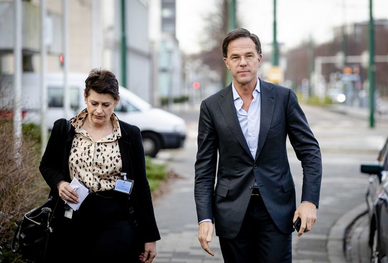Toeslagenouders tegen Rutte: ‘Ik wil zwart op wit hebben dat we geen ...