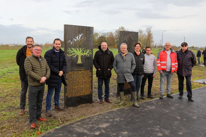 600 nieuwe bomen geplant in geboortebos | Gistel | hln.be