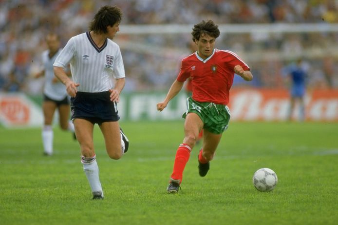 Ex-international Portugal Paulo Futre krijgt hartaanval bij begrafenis ...