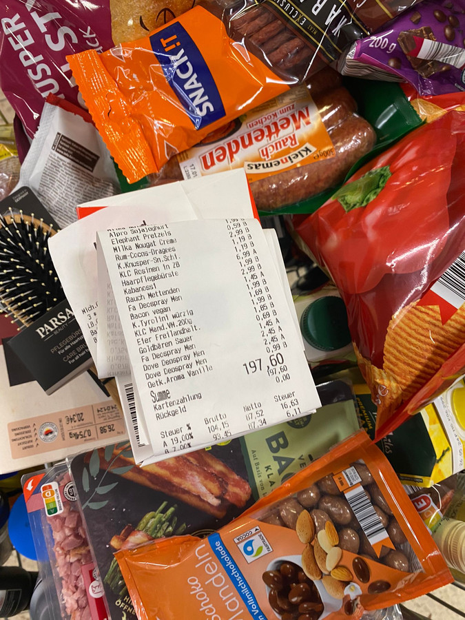 Iza en Cees wonen in Alphen en doen boodschappen in Duitsland: dit ...