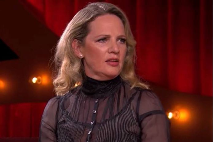 Maaike Cafmeyer blikt tijdens ‘James de musical’ terug op zaak-De Pauw ...