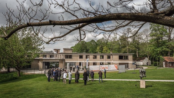 Uitbreidingswerken wzc De karmel gestart: “Willen plaats van ontmoeting worden” | Waregem | hln.be