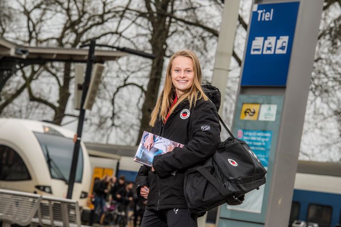 Chelsea Homan had onvergetelijk eredivisiedebuut: ‘Dit is het mooiste ...