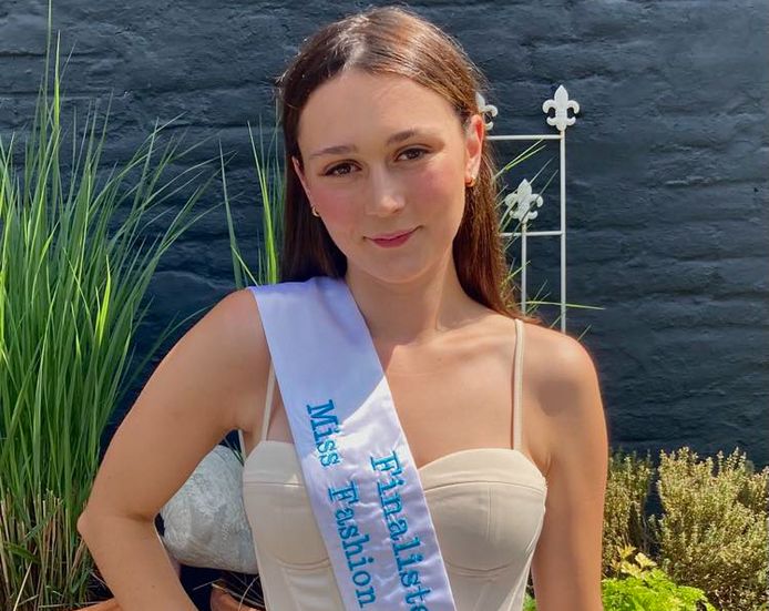 Ella (18) is finaliste Miss Fashion: “Ik neem alvast wat Oudenaardse ...