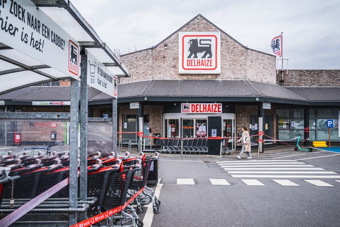 Nog steeds 65 Delhaize-winkels gesloten in België, vrijwel alle winkels ...