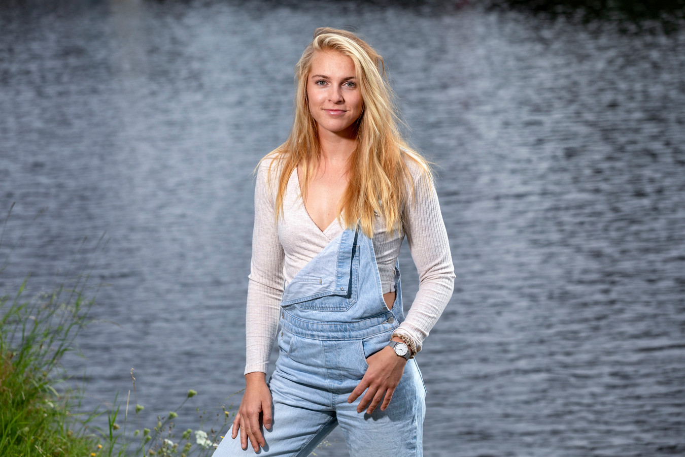 Rosalin Kuiper leeft primitief op zee: ‘Zeilen, eten, slapen, poepen ...