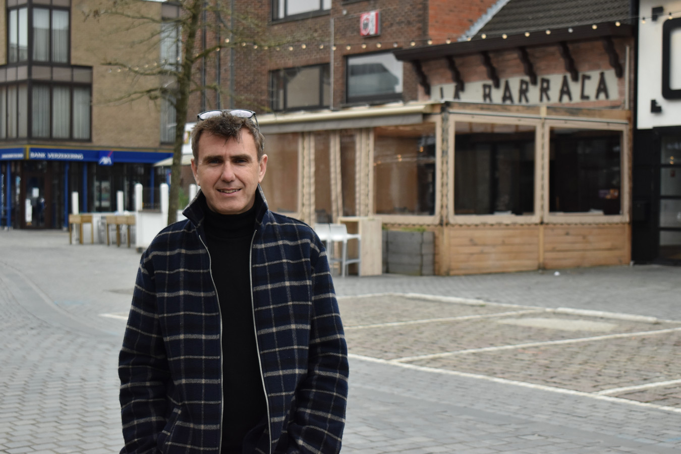 MIJN DORP. Tom De Pooter (52), cafébaas van La Barraca: “Weinig ...