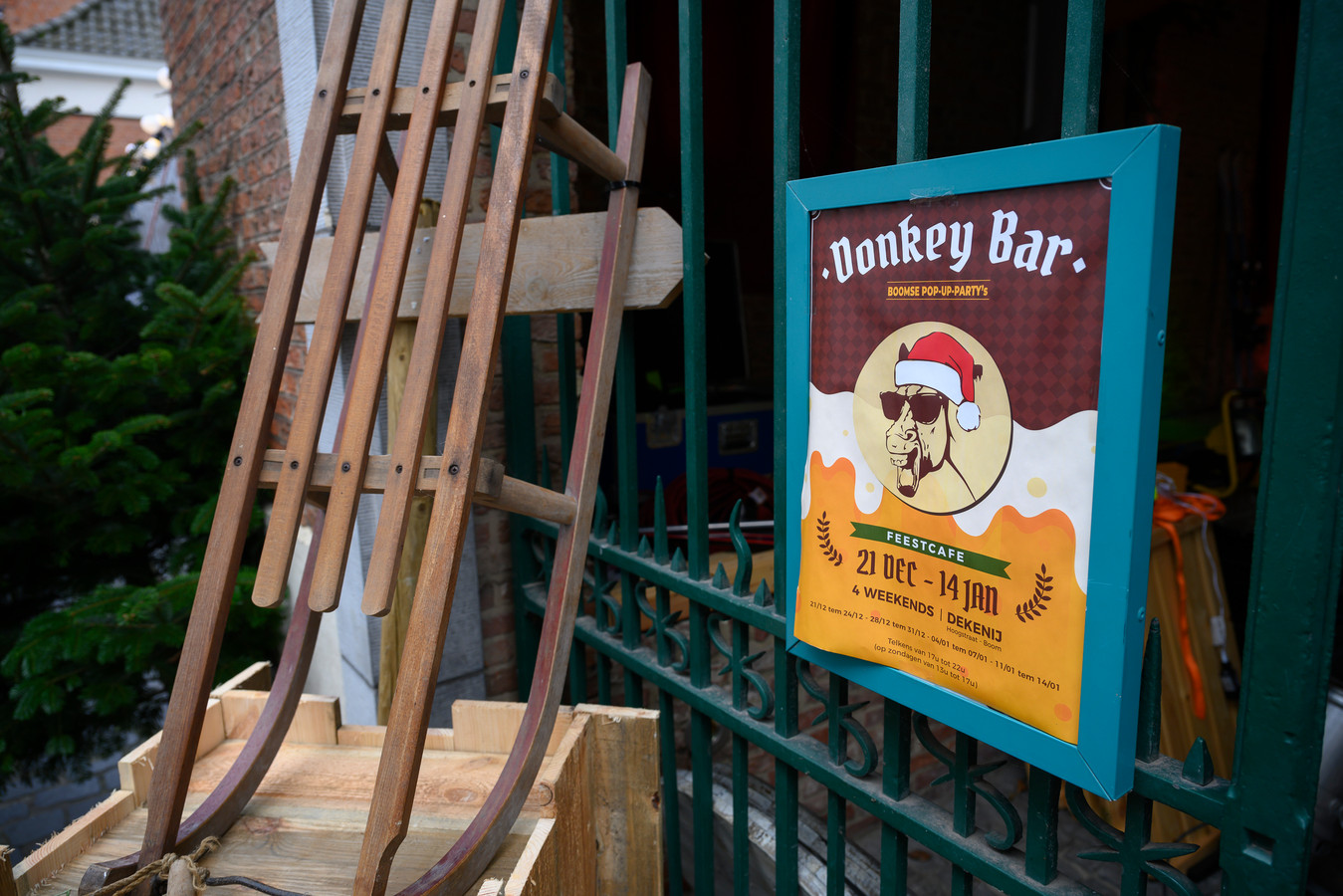 Kris (51) zorgt met Donkey Bar voor wintersfeer in handelscentrum ...