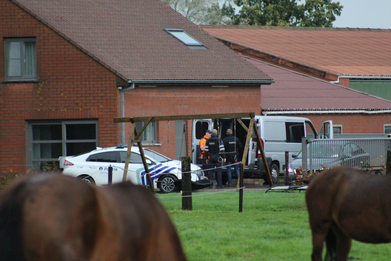 “Je gaat hen niet meer zien”: Chris Vanhaverbeke (44) staat terecht voor partnergeweld dat ...
