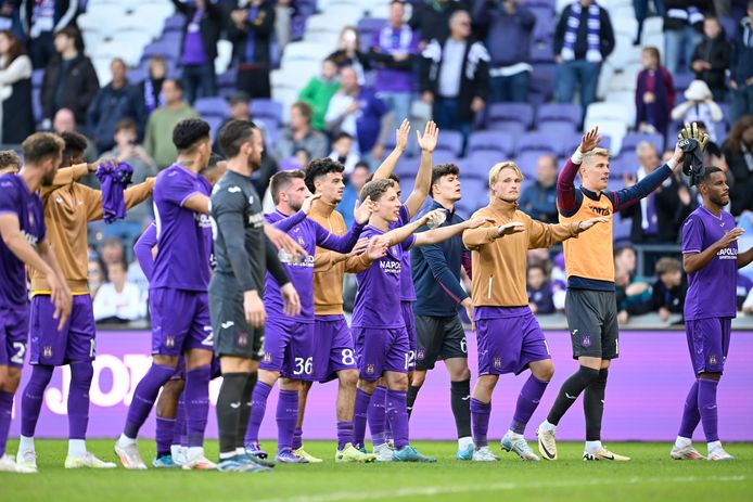 “Moeten lessen trekken uit dit fiasco”: Anderlecht-fanclub Mauves Army ...