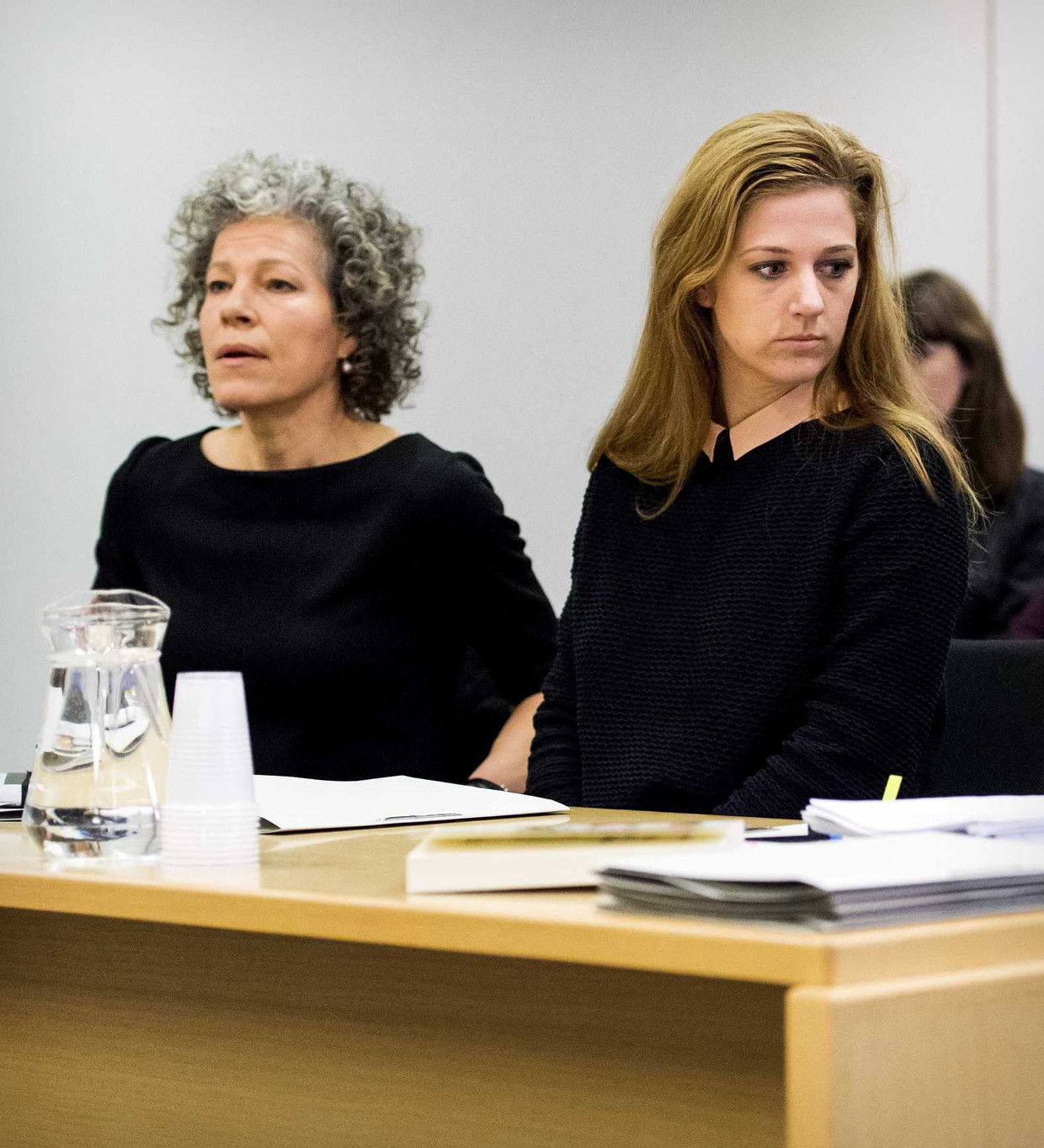 Na drie jaar zien vader en dochter Curvers elkaar in de rechtbank