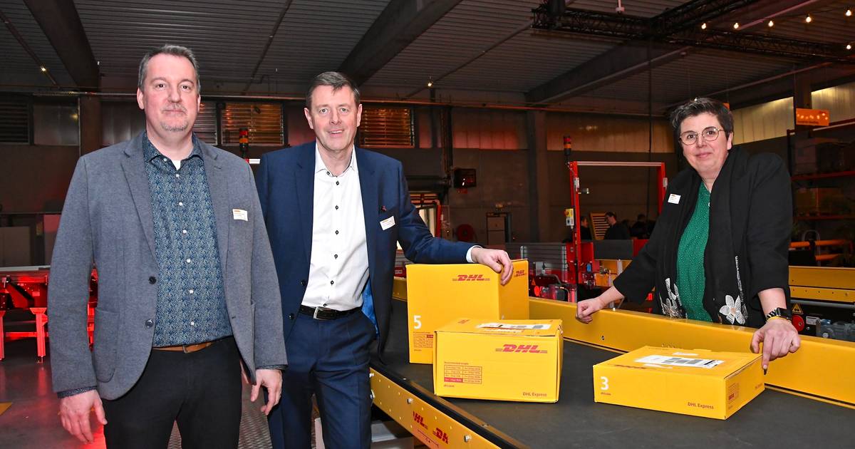 Nieuw distributiecentrum DHL Express verwerkt tot 3.000 pakjes per uur ...