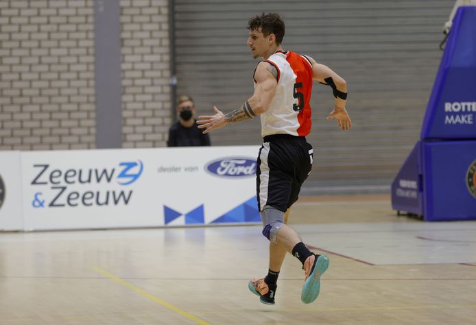 Basketballer twee jaar geschorst wegens ontlopen dopingcontrole: ‘Mijn ...