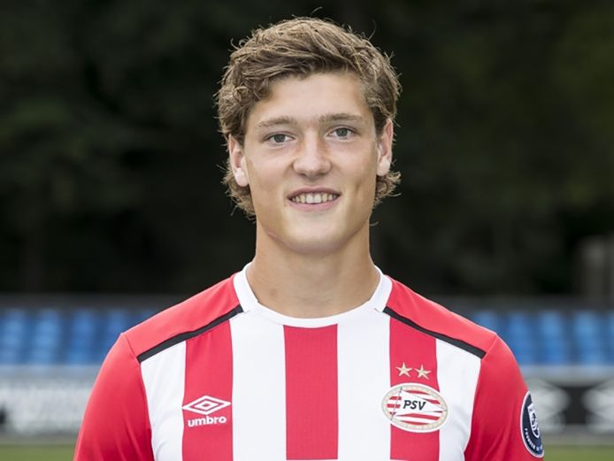 Twan Scheepers van PSV: 'Sam Lammers wil de hele dag voetballen ...
