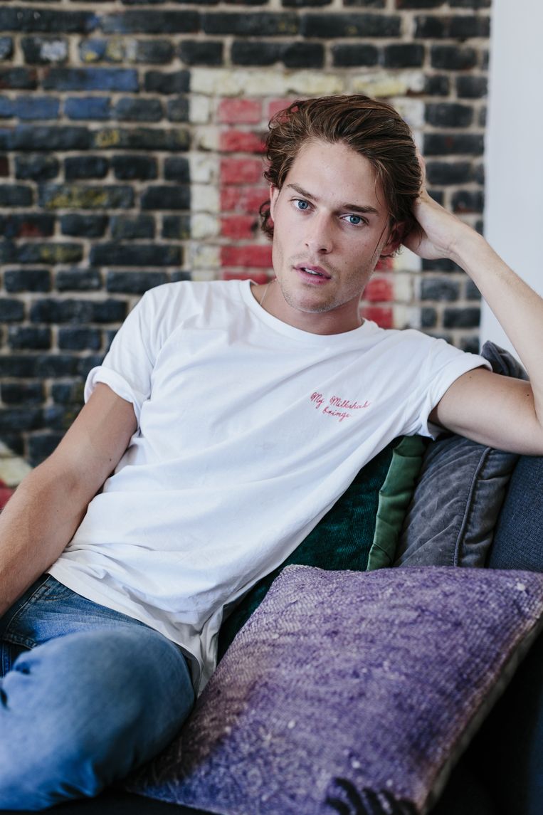 Het Gent Van Model Cesar Casier De Morgen