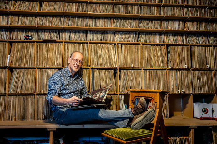 Zanger Koos Janssen zingt 12 uur voor stichting ALS Westland | Twee ...