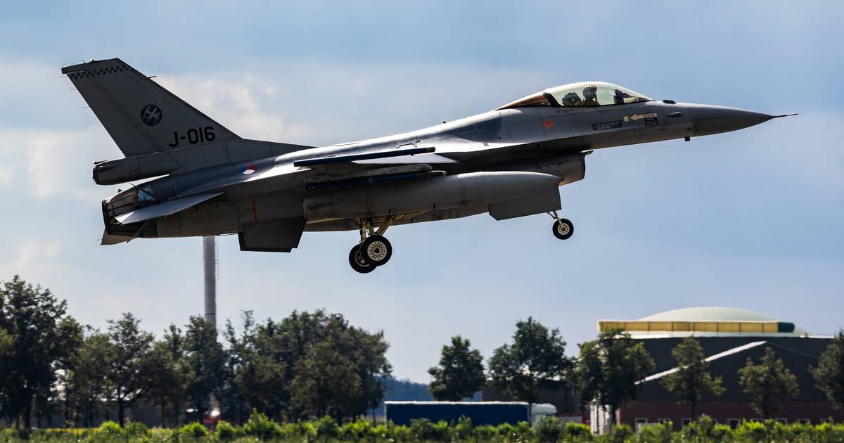 Overvliegende straaljagers boven Gilze en Rijen: heerlijk geluid of ...