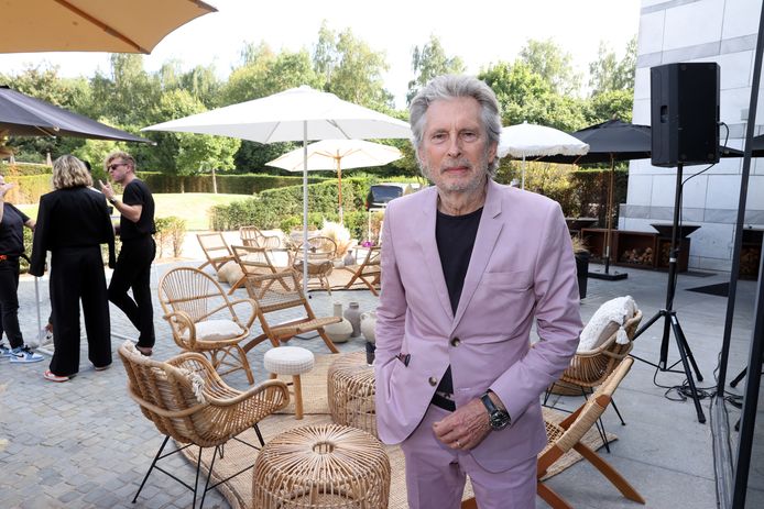 Wat heeft Paul Jambers te vertellen over zijn mama? De Boot nodigt ...