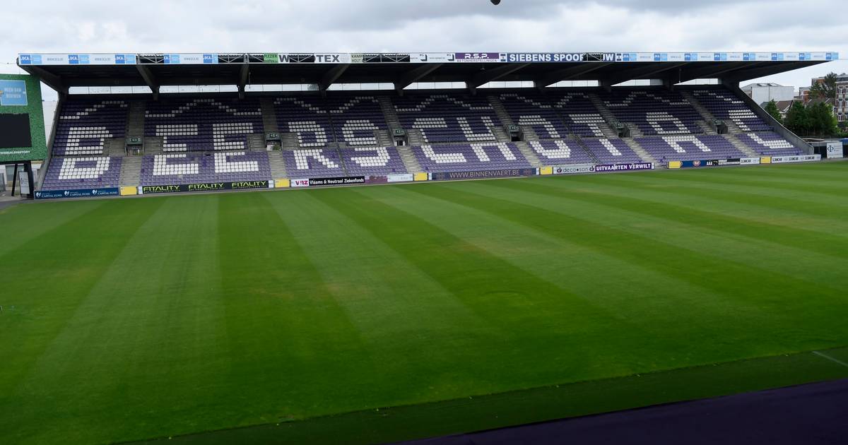 Gedaan met lege stadions: Beerschot mag vanaf nu 3.200 abonnees ...